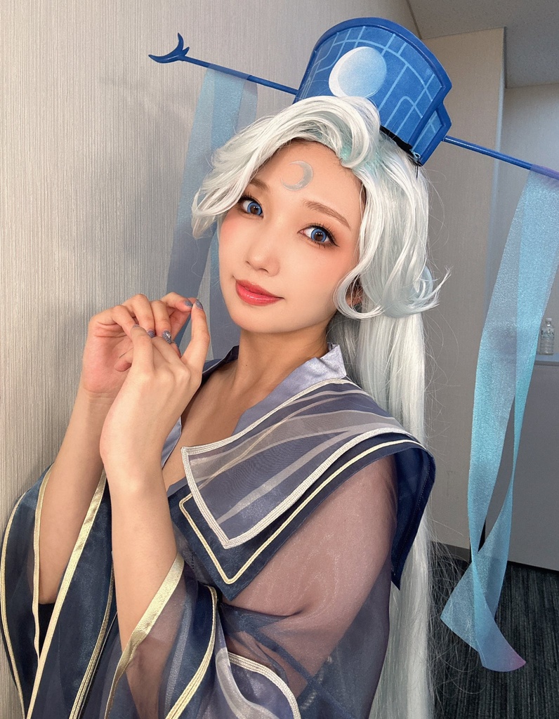 【FLESH AND BLOOD】WORLD PREMIERE TOKYO 出演：霜月めあ | 株式会社ゼロイチファミリア －01familia－